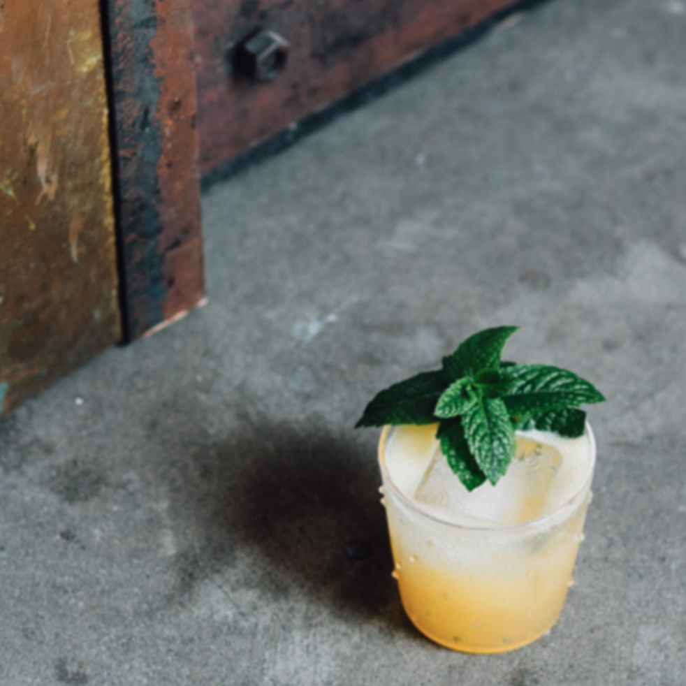 Peach Bourbon Smash Gingembre - 3/4 OZ. | Tonic, Gingembre et Cola ...